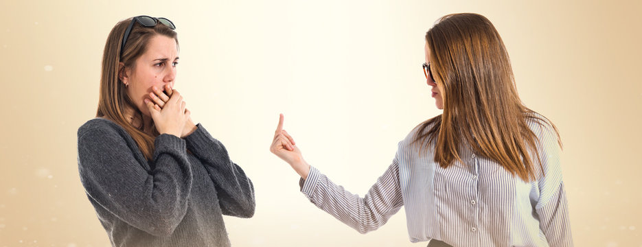 「Snobby」の画像 - 4,276 件の Stock 写真、ベクターおよびビデオ | Adobe Stock