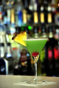 Appletini bilder – Bläddra bland 634 stockfoton, vektorer och videor ...