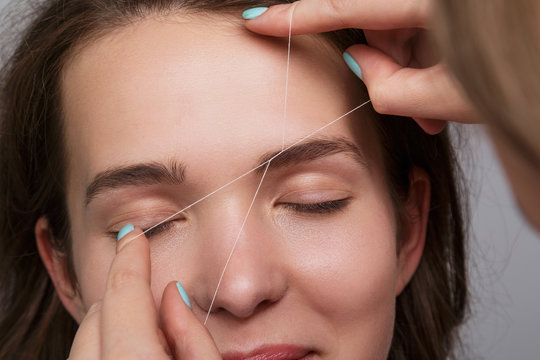 "Eyebrow Threading"-Bilder: Stock-Fotos & -Videos. | Adobe Stock