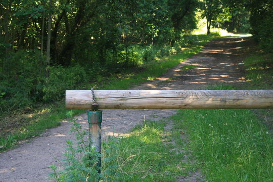 รูปภาพSchlagbaum – เลือกดูภาพถ่ายสต็อก เวกเตอร์ และวิดีโอ413 | Adobe Stock