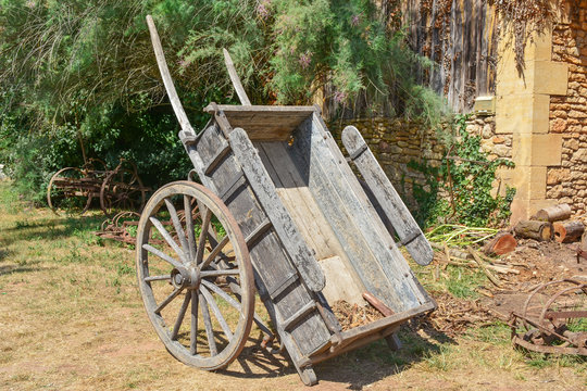 Charette - Images et vidéos libres de droits | Adobe Stock