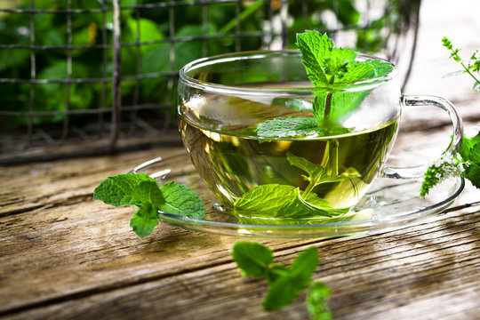 Pfefferminztee Images – Browse 972 Stock Photos, Vectors, and Video ...