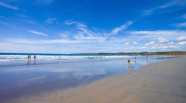 Baignage 이미지 – 찾아보기 14 스톡 사진, 벡터 및 비디오 | Adobe Stock