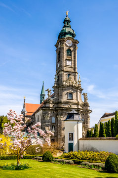 รูปภาพ"Lower Austria" – เลือกดูภาพถ่ายสต็อก เวกเตอร์ และวิดีโอ9,331 ...