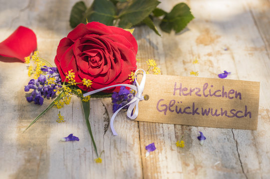 Gratulation Bilder – Durchsuchen 19,955 Archivfotos, Vektorgrafiken und ...