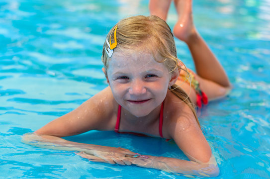 รูปภาพShallow – เลือกดูภาพถ่ายสต็อก เวกเตอร์ และวิดีโอ479,942 | Adobe Stock