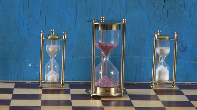 "Sand Clocks" Bilder – Durchsuchen 174 Archivfotos, Vektorgrafiken und ...
