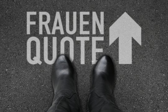 Afbeeldingen over Frauenquote – Blader in stockfoto's, vectoren en ...