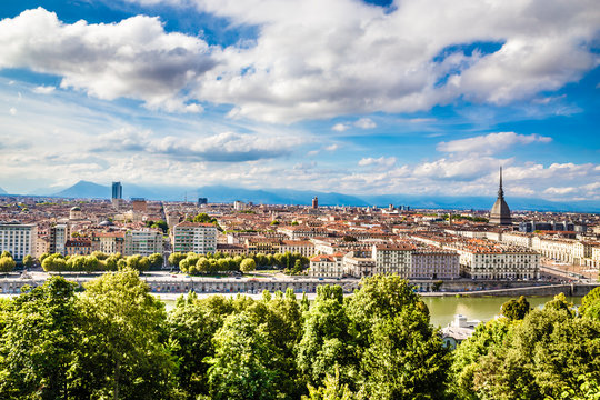 Turin Bilder – Durchsuchen 49,580 Archivfotos, Vektorgrafiken und ...
