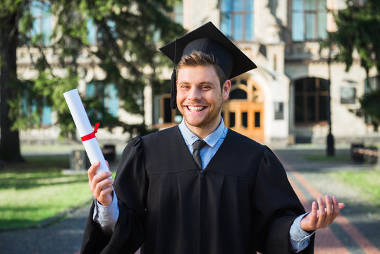 Graduation Images – Browse 1,767,287 Stock Photos, Vectors, and Video ...