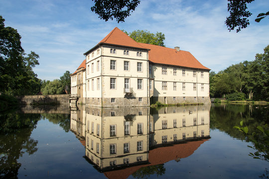 Gatehouse Images – Browse 51 Stock Photos, Vectors, and Video | Adobe Stock