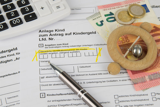 Kindergeldantrag Bilder – Durchsuchen 459 Archivfotos, Vektorgrafiken ...