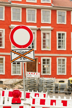 Absperrschild Bilder – Durchsuchen 93 Archivfotos, Vektorgrafiken und ...