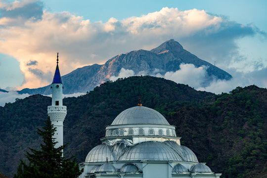 Muezzin Images – Parcourir 1,673 le catalogue de photos, vecteurs et ...