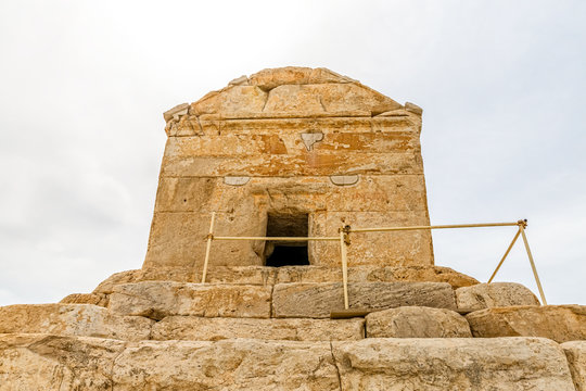 Pasargadae Images – Browse 926 Stock Photos, Vectors, and Video | Adobe ...