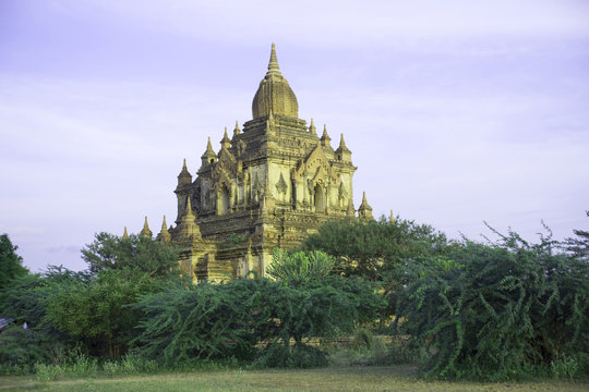 รูปภาพBagada – เลือกดูภาพถ่ายสต็อก เวกเตอร์ และวิดีโอ792 | Adobe Stock