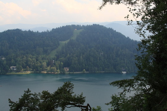 Blead Bilder – Durchsuchen 38 Archivfotos, Vektorgrafiken und Videos ...