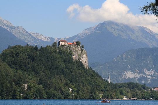 Blead Bilder – Durchsuchen 38 Archivfotos, Vektorgrafiken und Videos ...