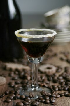 Likier bilder – Bläddra bland 259 stockfoton, vektorer och videor ...