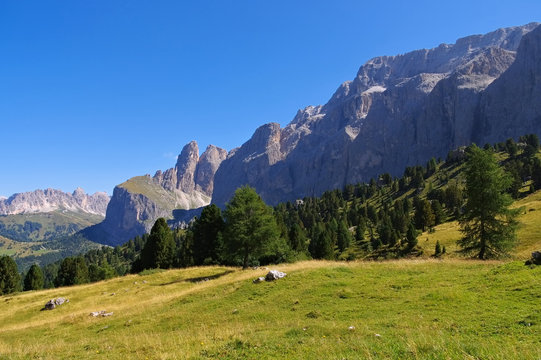 Sella-Gruppe-Bilder: Stock-Fotos & -Videos. | Adobe Stock