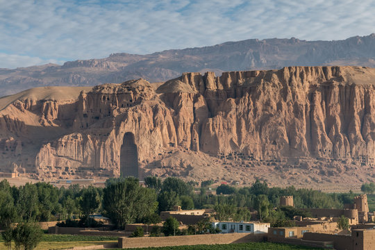 Bamiyan bilder – Bläddra bland 1,338 stockfoton, vektorer och videor ...