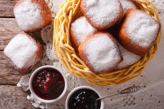 Beignets Bilder – Durchsuchen 8,165 Archivfotos, Vektorgrafiken und ...