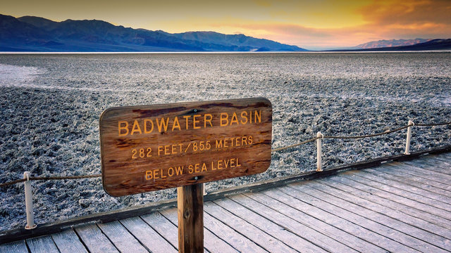 Badwater Basin"」の写真素材 | 1,908件の無料イラスト画像 | Adobe Stock
