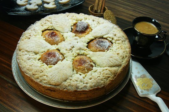 Pirog Bilder – Durchsuchen 2,987 Archivfotos, Vektorgrafiken und Videos ...