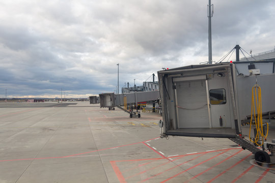 Aerobridge bilder – Bläddra bland 593 stockfoton, vektorer och videor ...