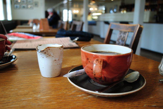 Kaffepause Bilder – Durchsuchen 552 Archivfotos, Vektorgrafiken und ...
