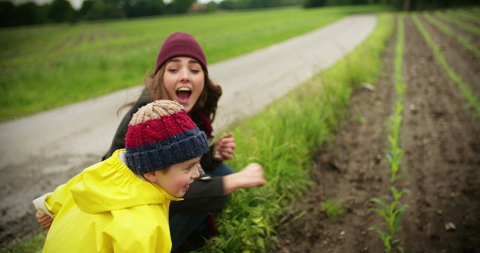 "Throwing Rocks"-Bilder: Stock-Fotos & -Videos. | Adobe Stock