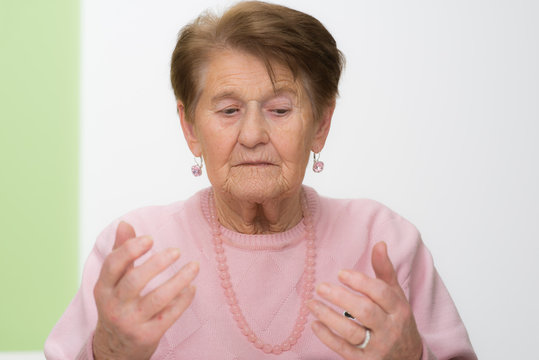 Abwesend - Images et vidéos libres de droits | Adobe Stock