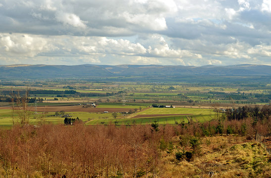 รูปภาพCrieff – เลือกดูภาพถ่ายสต็อก เวกเตอร์ และวิดีโอ197 | Adobe Stock