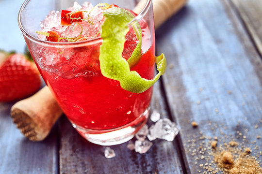 Liquidized bilder – Bläddra bland 212 stockfoton, vektorer och videor ...