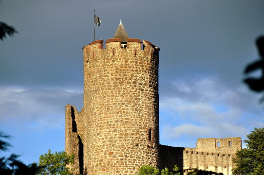 รูปภาพBergfried – เลือกดูภาพถ่ายสต็อก เวกเตอร์ และวิดีโอ5,781 | Adobe Stock