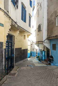 Obrázky Tangier – procházejte fotografie, vektory a videa 11,682 ...