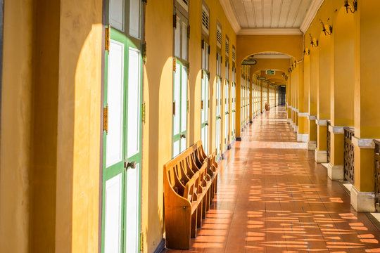 Suankularb bilder – Bläddra bland 10 stockfoton, vektorer och videor ...