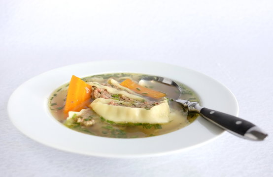Maultaschensuppe Images – Browse 95 Stock Photos, Vectors, and Video ...
