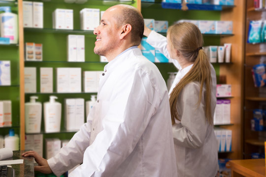Imagens de Pharmaceutist – Explore Fotografias do Stock, Vetores e ...