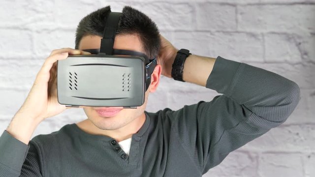 Filming Her First Black Experience vídeos de archivo: 1 clips de vídeo ...