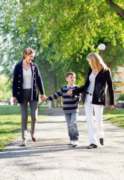 「Barnbarn」の写真素材 | 14件の無料イラスト画像 | Adobe Stock