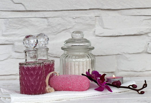 Wellnessprodukte Images – Browse 491 Stock Photos, Vectors, and Video ...