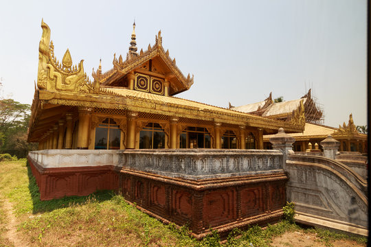 รูปภาพBayinnaung – เลือกดูภาพถ่ายสต็อก เวกเตอร์ และวิดีโอ124 | Adobe Stock