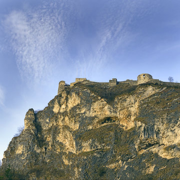 Imágenes de Griffen: descubre bancos de fotos, ilustraciones, vectores ...