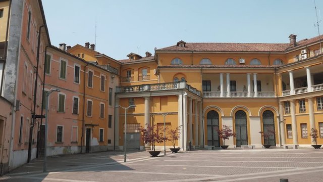 「Mortara」の写真素材 | 155件の無料イラスト画像 | Adobe Stock