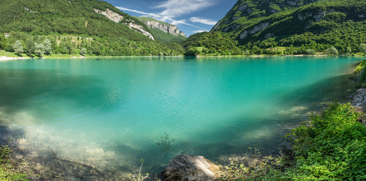 Wassertrum Bilder – Durchsuchen 217 Archivfotos, Vektorgrafiken und ...