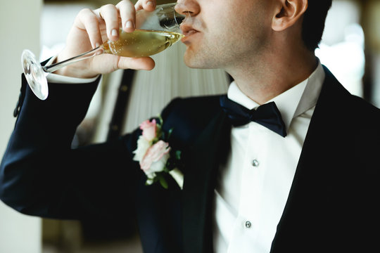 Shampain bilder – Bläddra bland 135 stockfoton, vektorer och videor ...