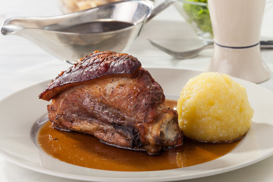 「Rustial」の写真素材 | 13件の無料イラスト画像 | Adobe Stock