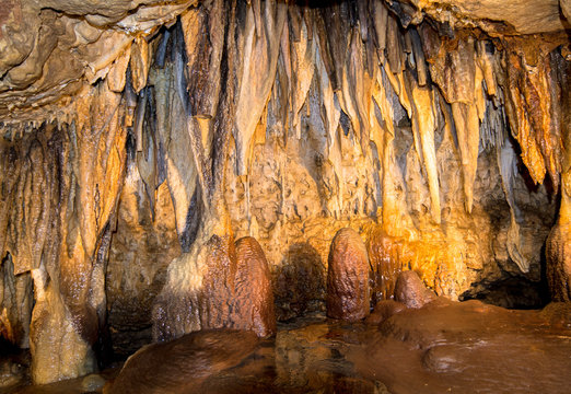 รูปภาพStalactite – เลือกดูภาพถ่ายสต็อก เวกเตอร์ และวิดีโอ48,814 | Adobe ...