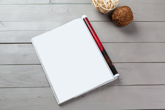 Single Page Spread Mockup Images – Browse 1,265 Stock Photos, Vectors ...